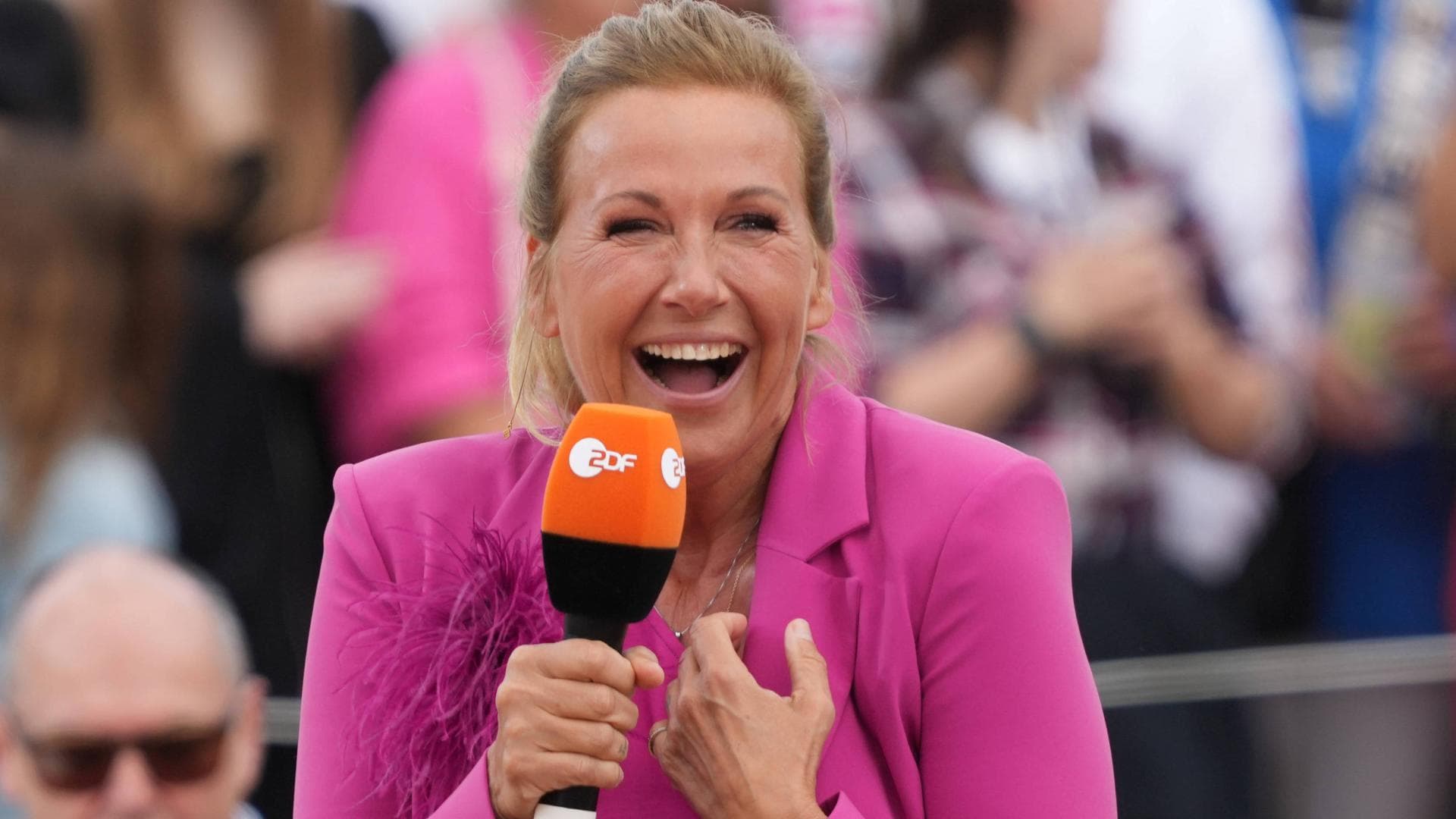 Andrea Kiewel: Skandale, Kinder, Karriere – Die TV-Moderatorin im ...