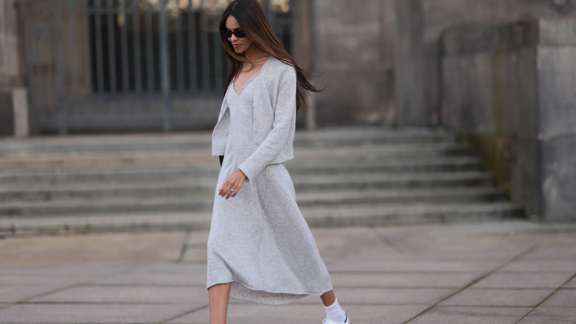 Herbst-Trend 2023: Bei H&M geht ein Cardigan-Kleid durch die Decke