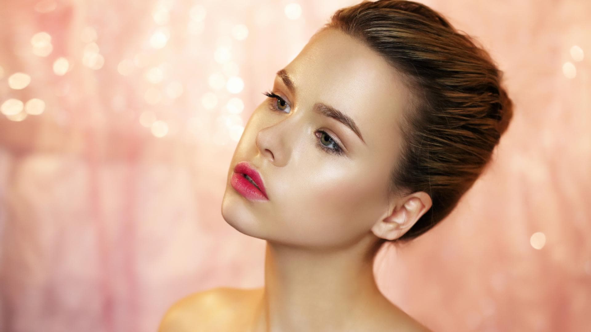 Laut Make-up-Artist: Pearl Skin ist der Glow-Trend 2024