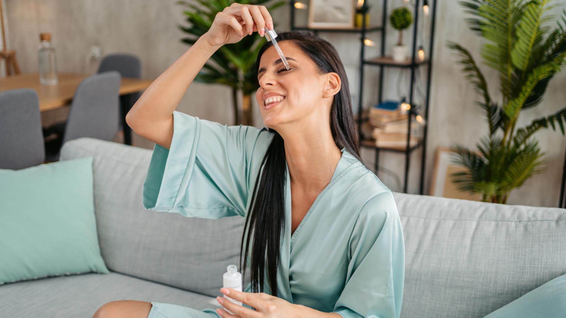 Anti-Aging: Mit diesem Peptid-Serum ersetzt du jeden Faltenfüller