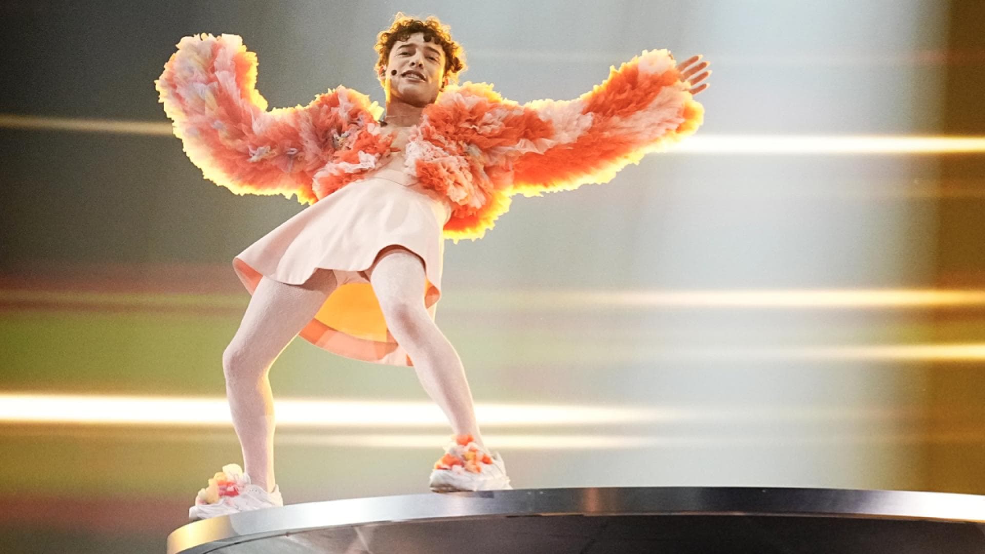 ESC 2024: Nemo holt nach 36 Jahren Sieg für die Schweiz - Skandale ...