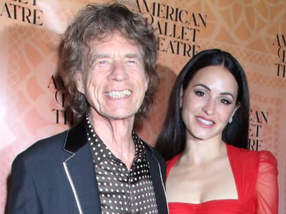 Mick Jagger: Familienglück mit 44 Jahre jüngeren Freundin - Jetzt ...
