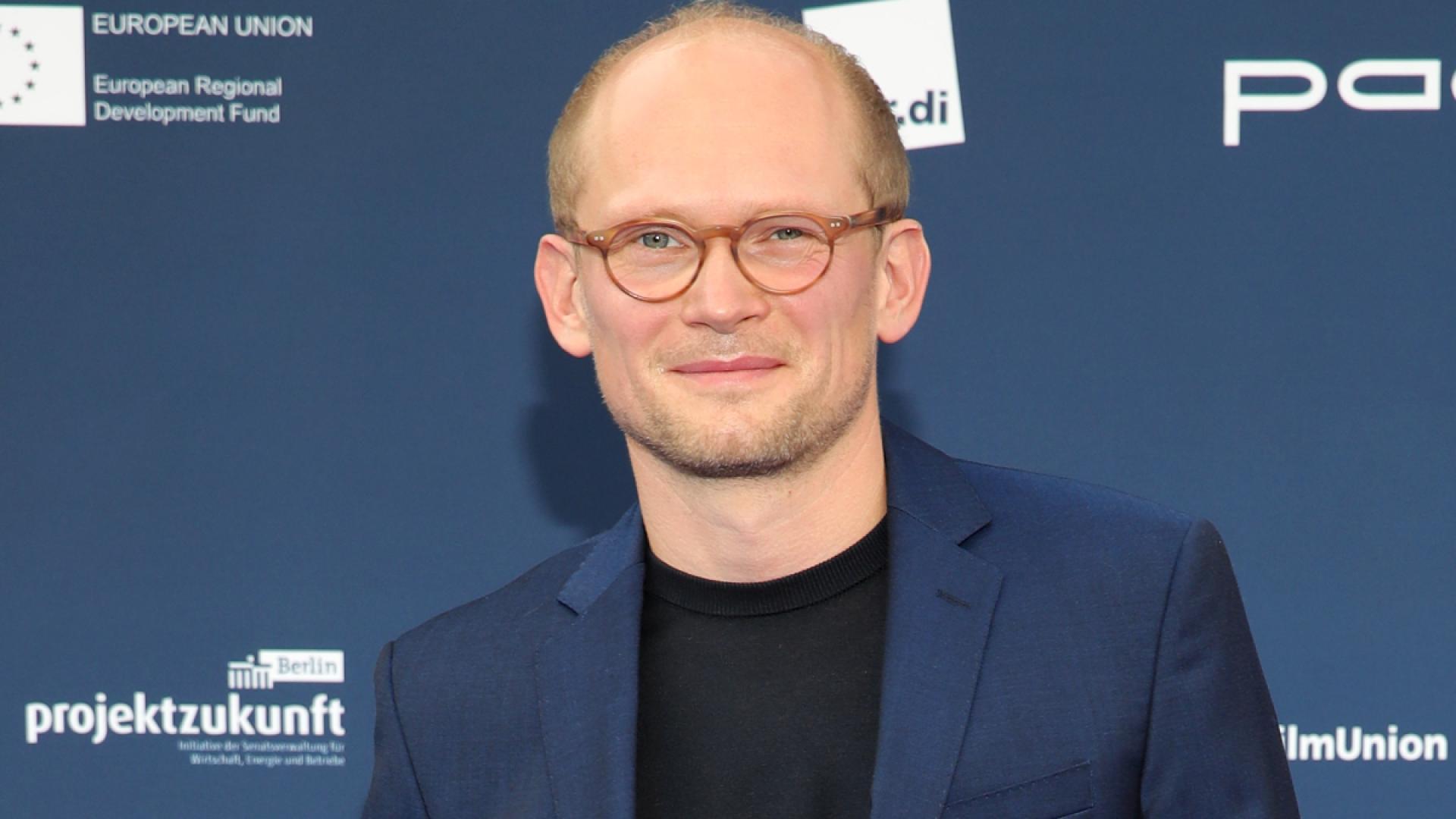 Bernhard Conrad: Hat er eine Ehefrau?