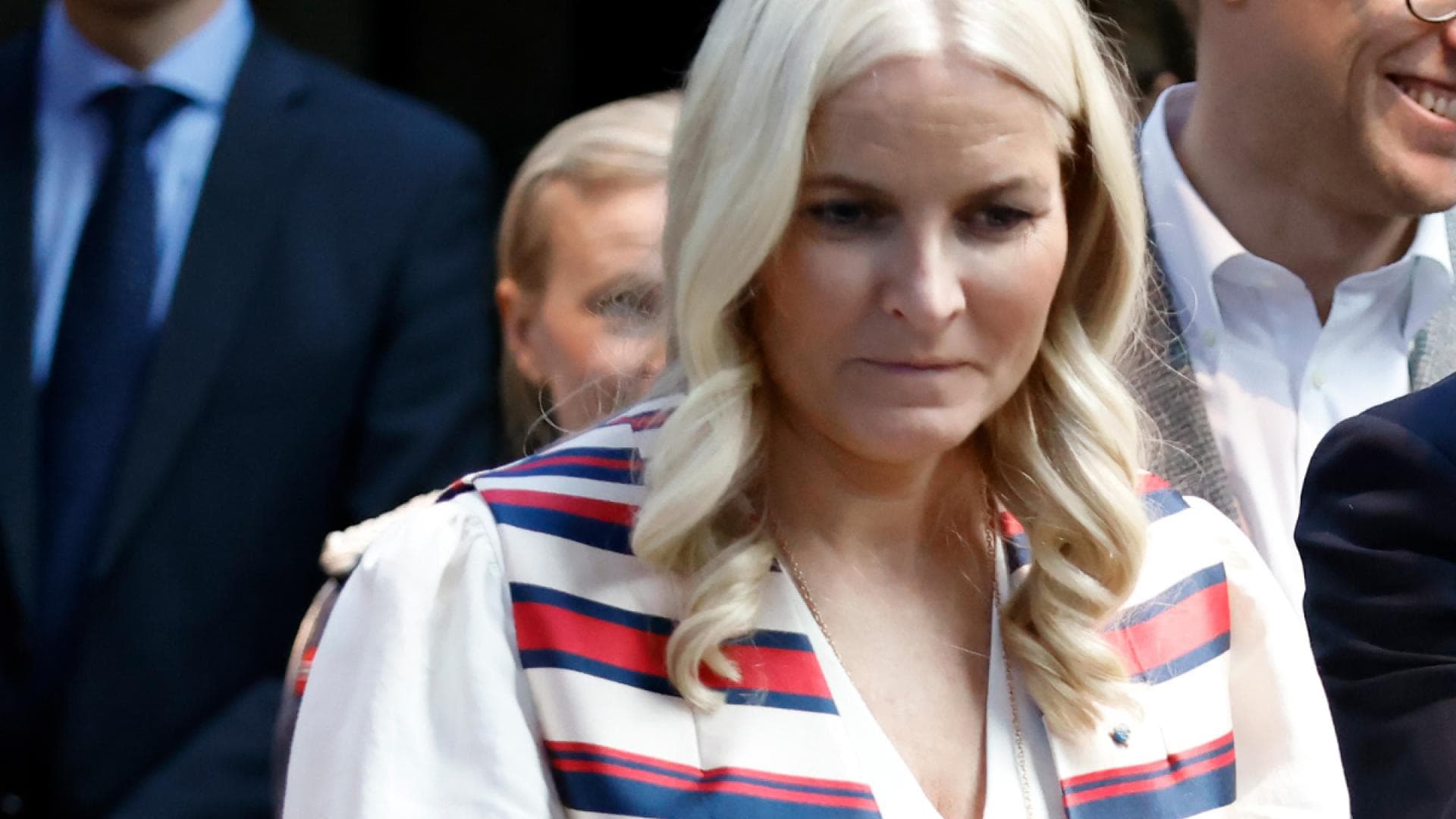 Pensjonistfunksjonær! Hvordan er hun egentlig? - Digiter