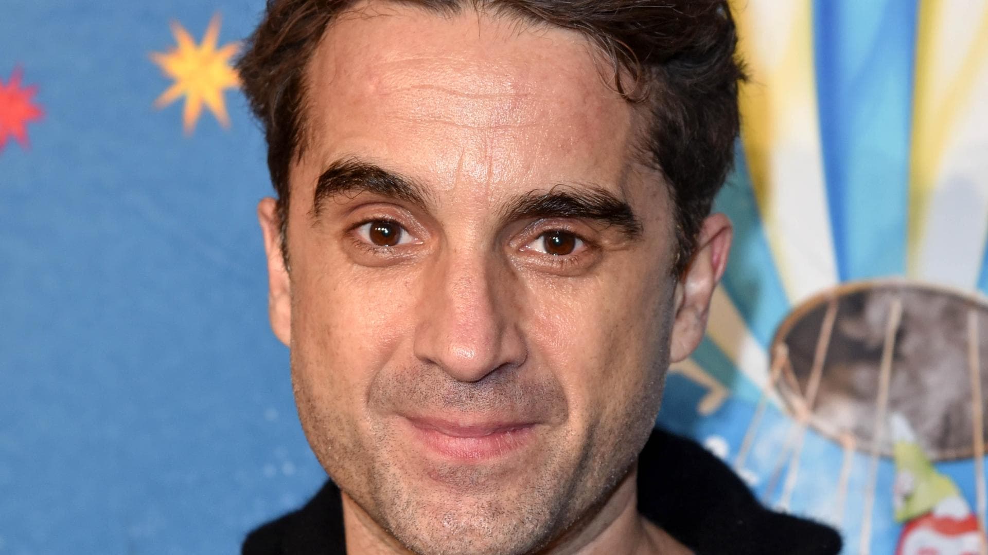 "Nord Nord Mord"-Star Oliver Wnuk: Hund biss ihn bei Dreharbeiten ins ...