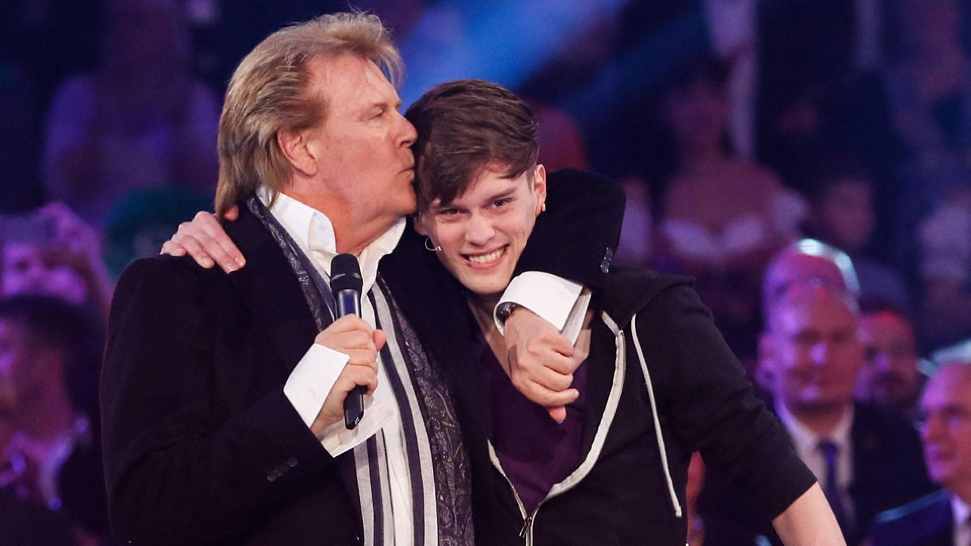 Howard Carpendale: Seltenes Foto Mit Sohn Cass – OPHL