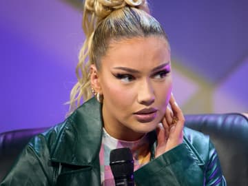 Shirin David: "Du Hund!" - Deutliche Ansage an ihren Ex-Freund bei Konzert