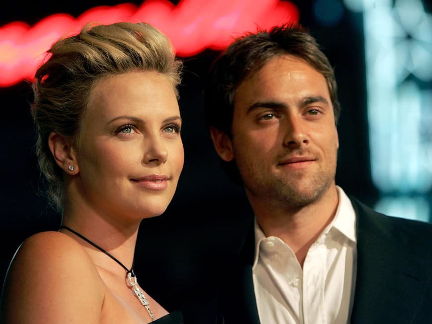 Charlize Theron: Liebes-Sensation!