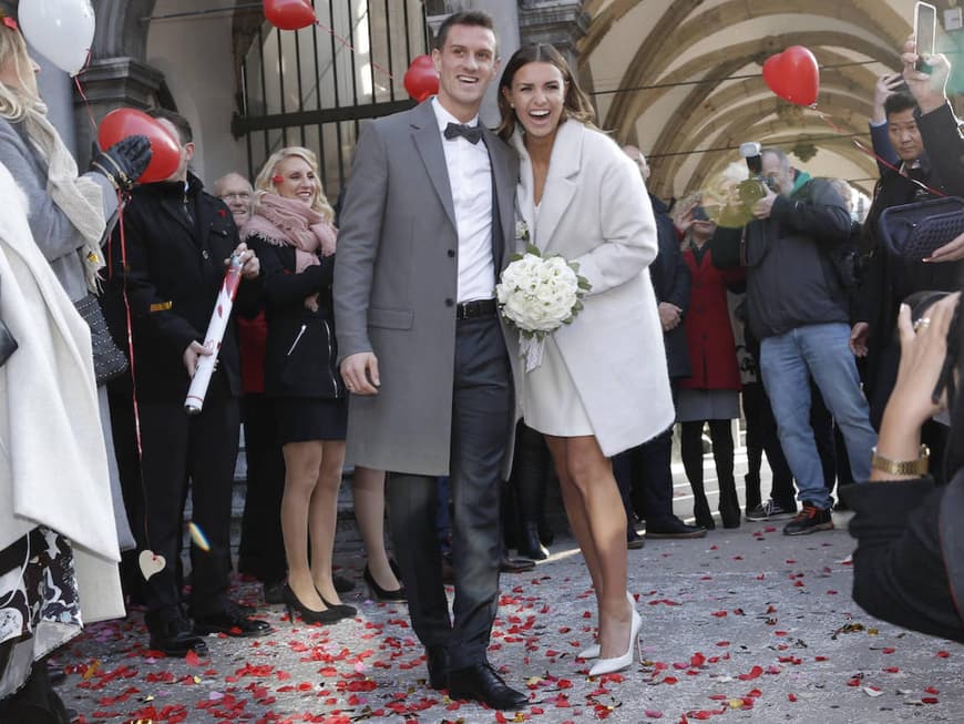 Simon Zoller Reagiert Nach Ehe-Aus Mit Moderatorin Laura Wontorra – IAHPB