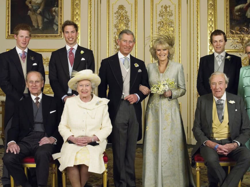 Queen Elizabeth II. (†96): Emotionale Erinnerung an König Charles' Hochzeit