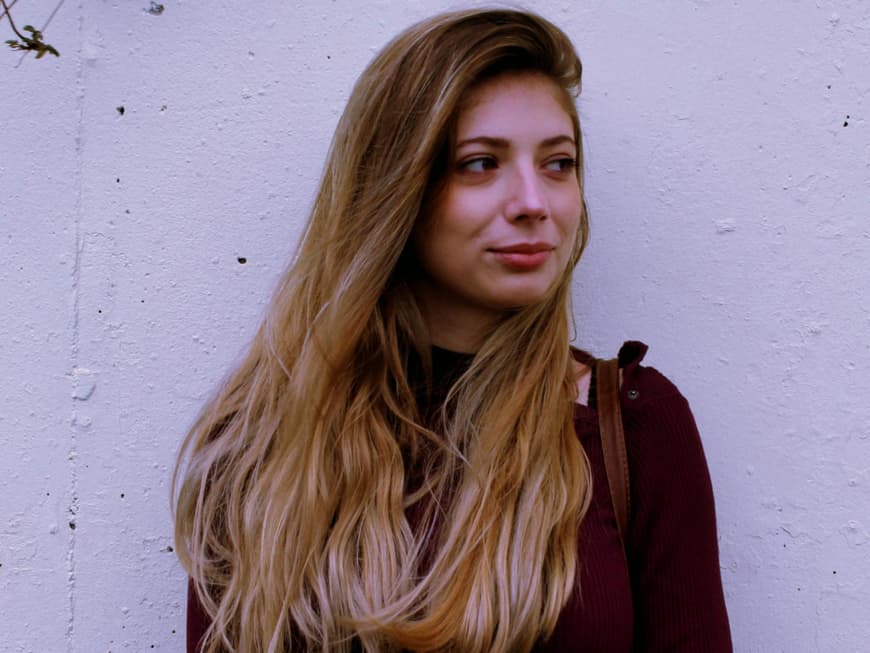 Haarpflege: Dieses Fluid sorgt für 10-mal glatteres Haar samt 48h Glanz