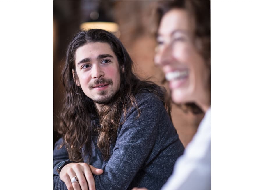 "Tatort"-Star Adele Neuhauser: Das ist ihr bekannter Sohn Julian