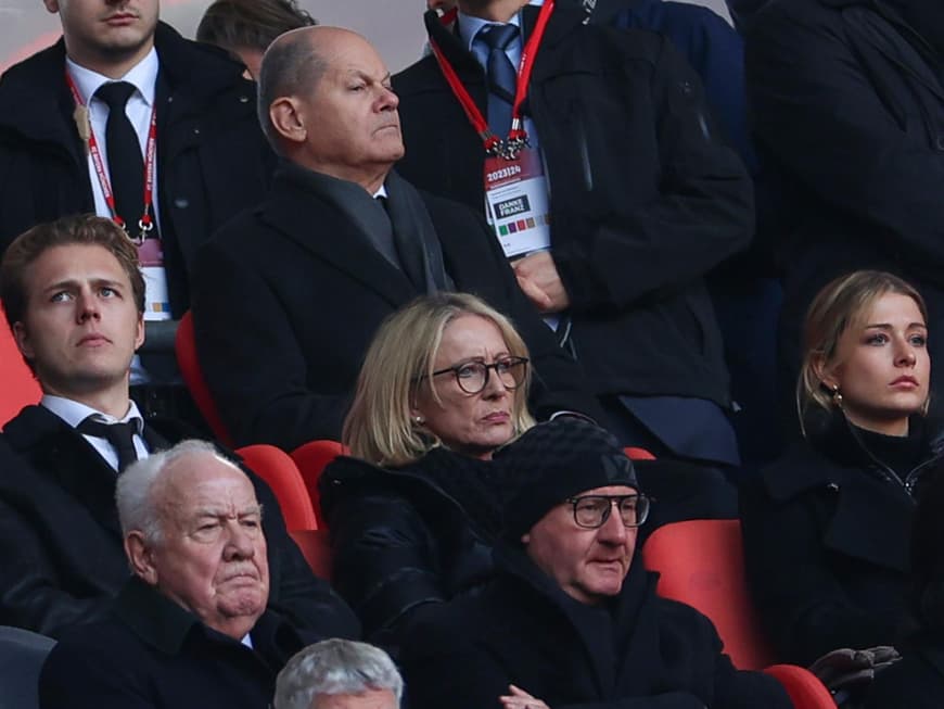 Franz Beckenbauer (†): Herzzerreißende Bilder – Hier weinen Ehefrau ...