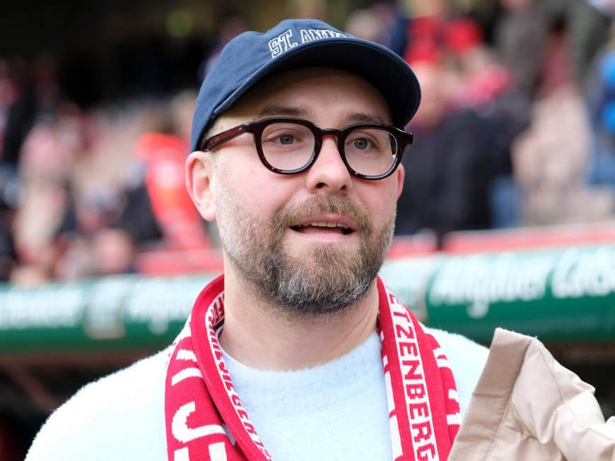 Mark Forster: Erste Worte nach Unfall auf der Autobahn Mark Forster: Erste Worte nach Unfall auf der Autobahn