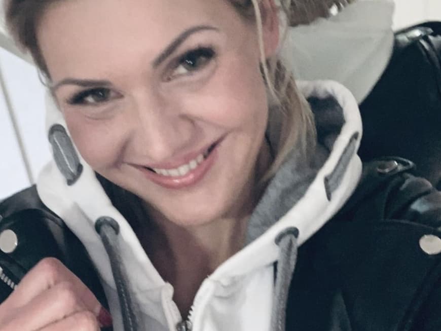 Jennifer Matthias: Hochzeit mit dem Mann ihrer Freundin (†)