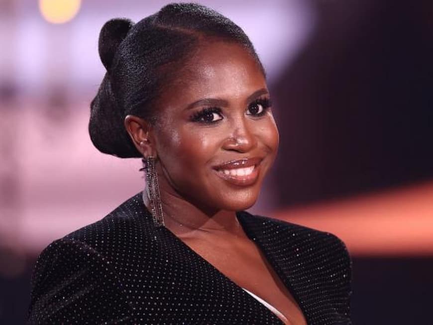 Motsi Mabuse: Vom Jurastudium zur "Let's Dance"-Jurorin - Alle Infos ...