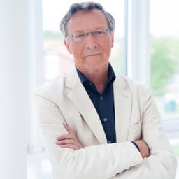 Bartwuchs anregen: Hausmittel und das beste Bartwuchsmittel im Check